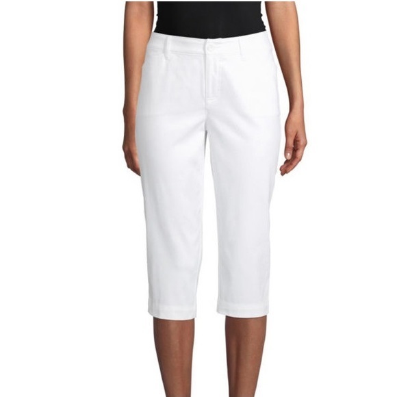 St. John's Bay | Pants & Jumpsuits | Nwot St Johns Bay White Capris 4 ...